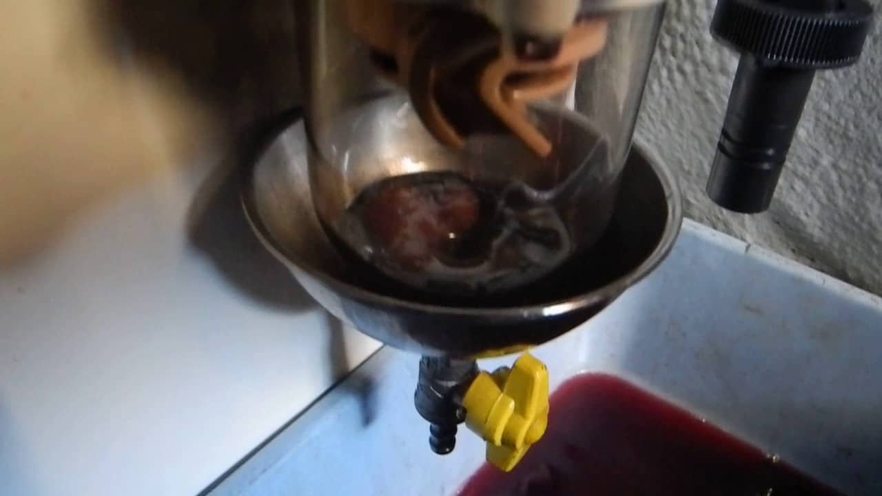 How To Clean The Racor Filter Bowl | CleaNESTOR