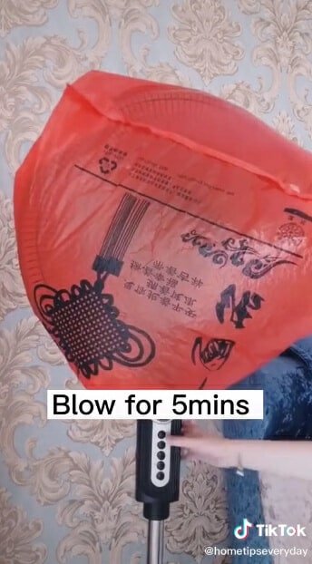 How To Clean A Fan With A Plastic Bag? | Cleanestor