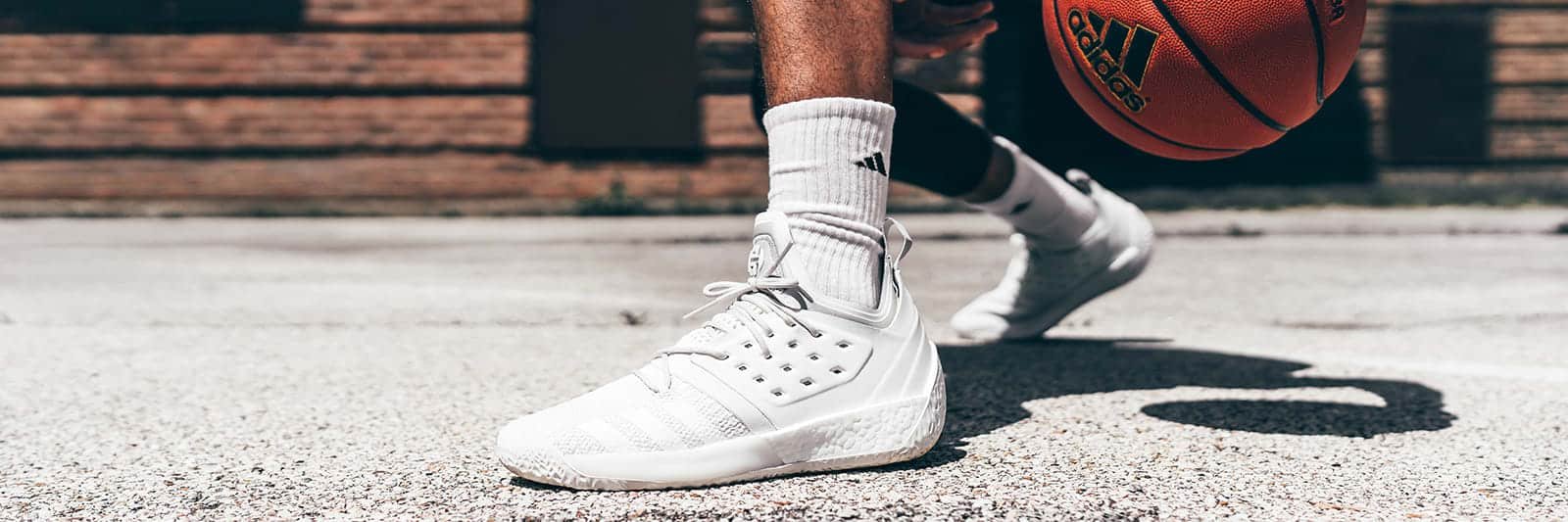 How To Clean White Basketball Shoes? | Cleanestor