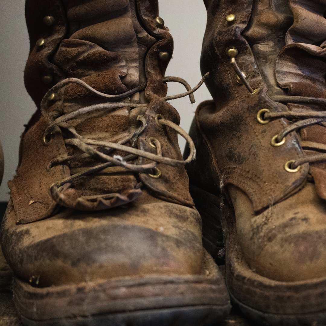 How To Clean Steel Toe Work Boots | Cleanestor